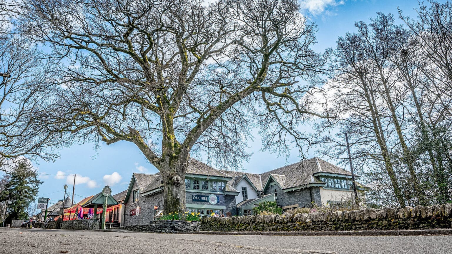 The Oak Tree Inn | RoomPriceGenie